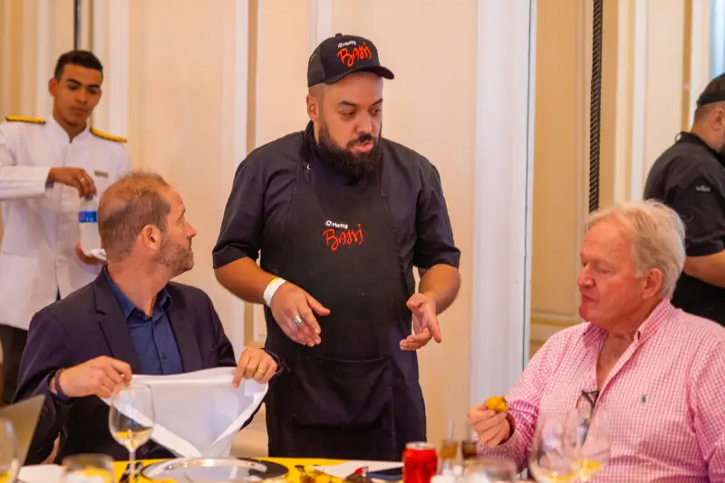 Schima, De Los Galtchos e Capullo assinam gastronomia na convenção ...