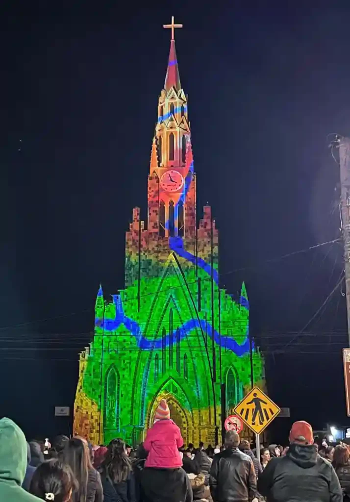 Canela Light Fest encanta o público com arte, luz e experiências ...